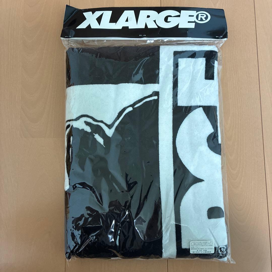 XLARGE グラフィックタオル ブラック・ホワイト