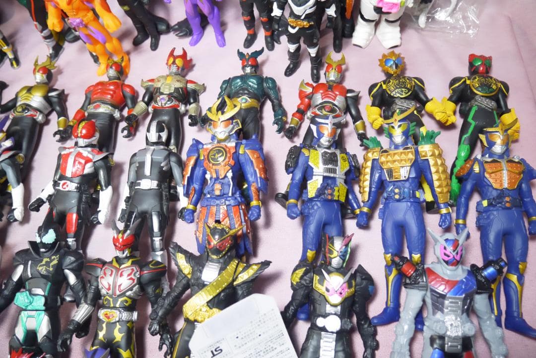 ライダーヒーローシリーズ　ビッグサイズソフビフィギュアなど　85体セット