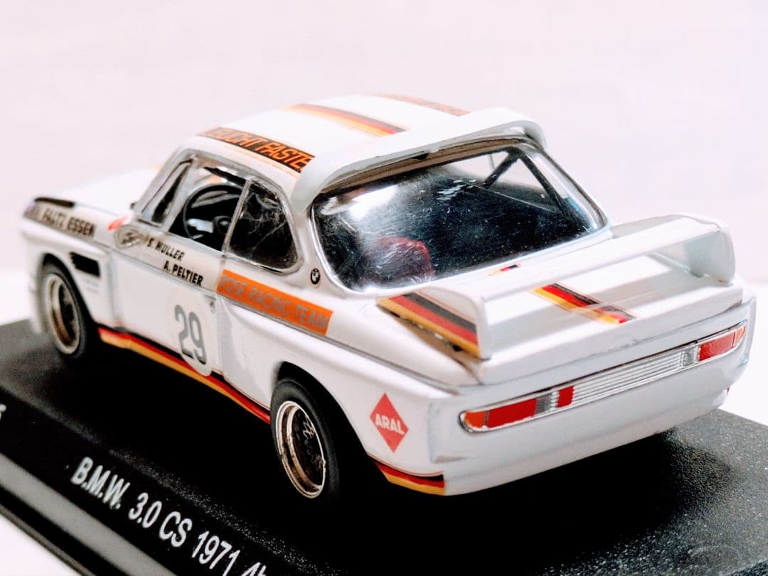 貴重 ３.０ＣＳ レーシングモンツァ１９７１年DetailCars１/43