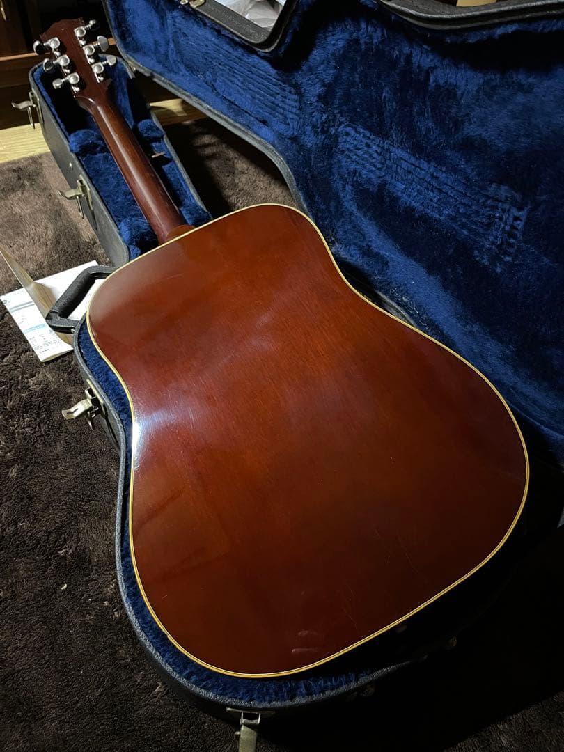 Gibson Hummingbird 2002年製