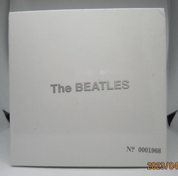 THE BEATLES/ホワイトアルバムのピンバッジ 未使用品