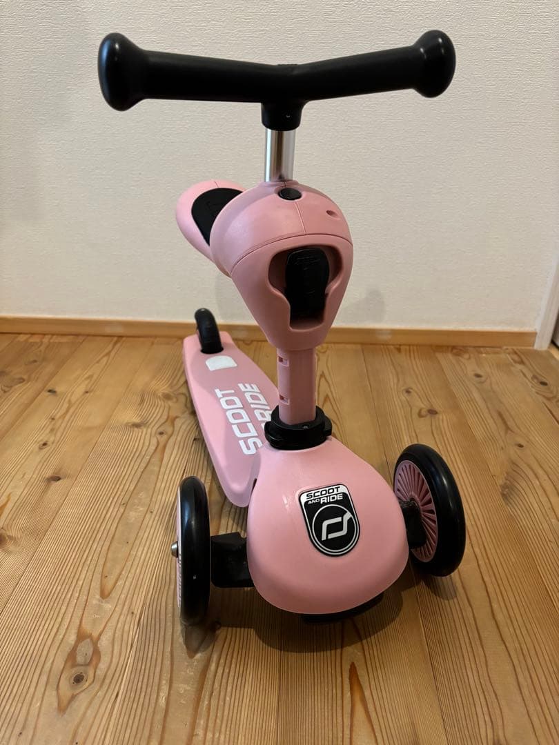 SCOOT AND RIDE ピンク　室内使用のみ