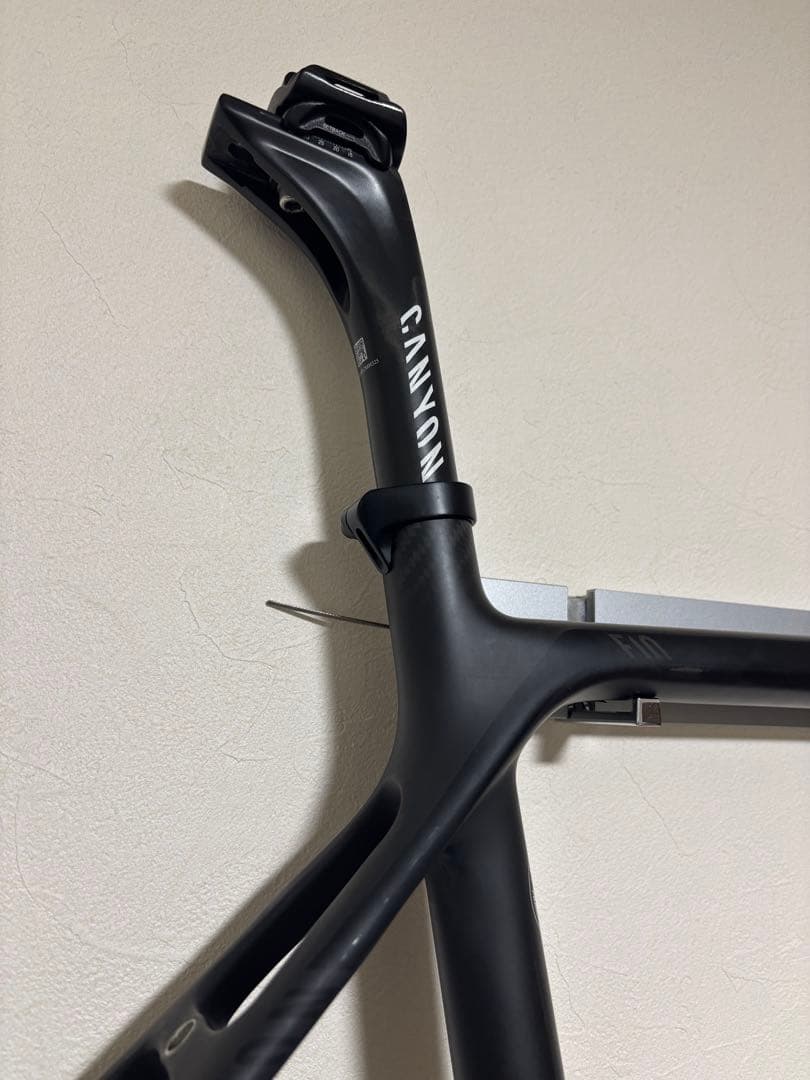 美品 Canyon ultimate cf slx ロードバイク フレームセット