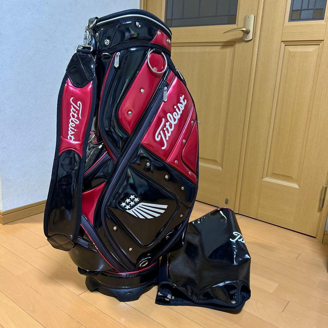 Titleist エナメルゴルフキャディバッグ 黒赤