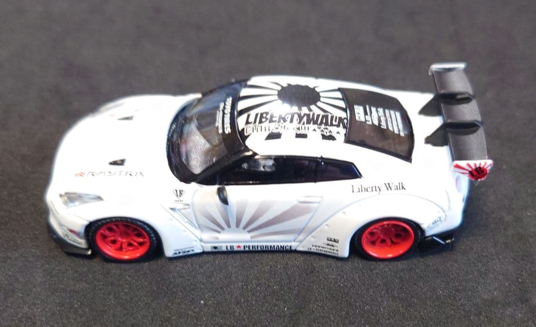 MINI GT LB★Works Nissan GT-R R35 ホワイト