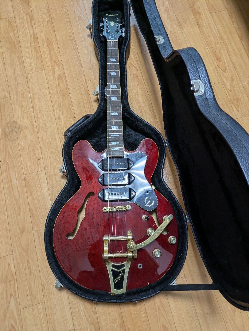 ギター Epiphone Riviera p93 WR
