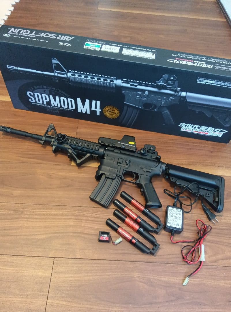 美品　東京マルイ次世代M4　SOPMOD　電動ガン