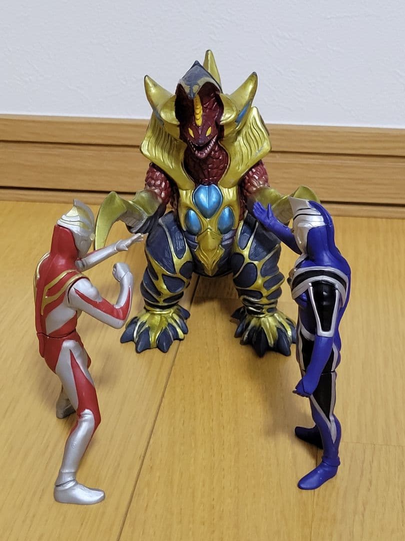 ウルトラマンガイア&ウルトラマンアグルVS宇宙怪獣 フィギュア8個セット