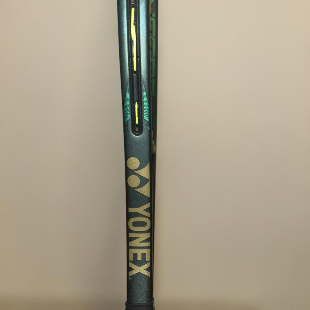 【美品】YONEX VCORE PRO100 G1