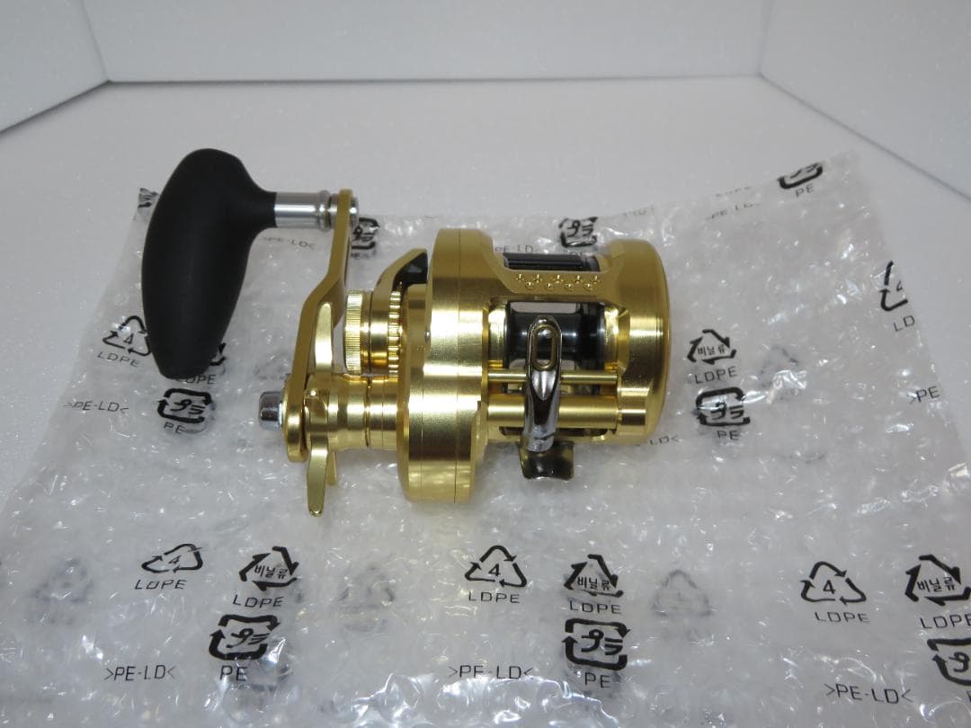SHIMANO 22OCEA CONQUEST 300HG 両軸リール