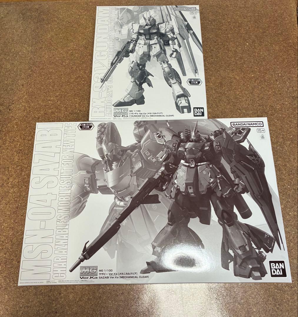 MG1/100サザビー 、νガンダム Ver.Ka［メカニカルクリア］セット
