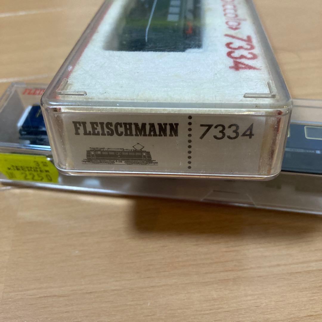Nゲージ FLEISCHMANN piccolo 7334 機関車&客車セット