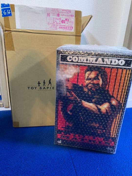 激レア新品　コマンドー　COMMANDO 映画　フィギュア1／6 新品、未開封