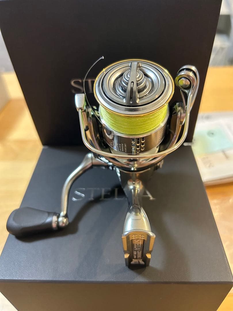【美品】18ステラ SHIMANO STELLA C2000SHG