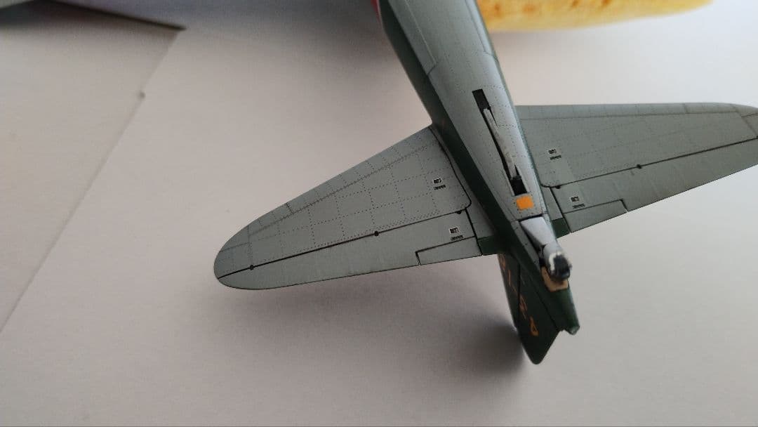 プラモデル完成機　1/48　零戦52型甲(三菱製)