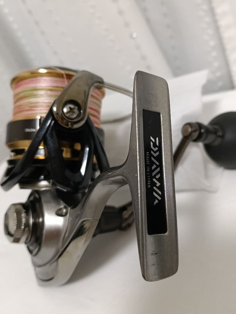 ​【美品】ダイワ 15 ヴァデル 4000H（DAIWA VADEL）