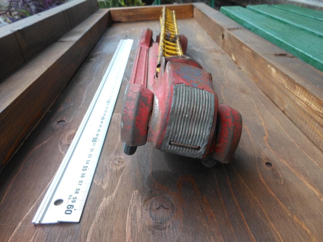 Kingsbury トイカー 赤 消防車 はしご車　ブリキ　おもちゃ