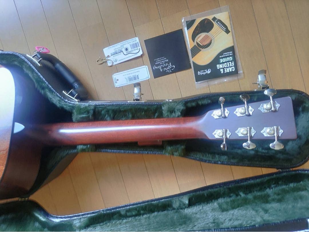 Martin D-18 Ambertone 2022年製