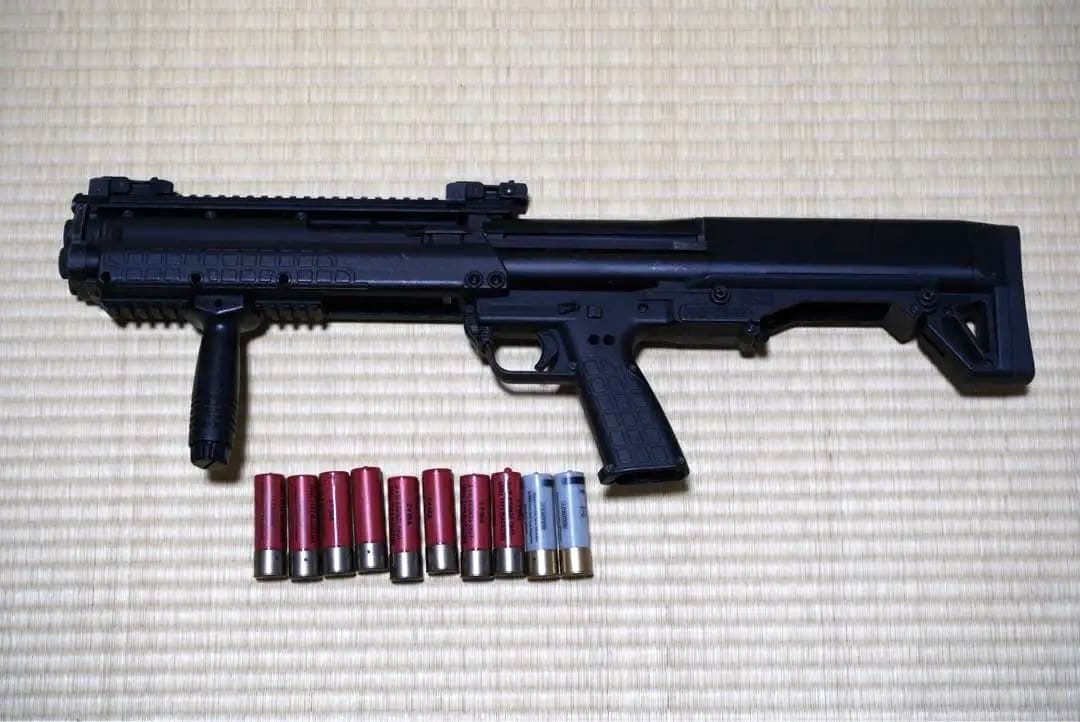東京マルイ　ガスショットガン　KSG