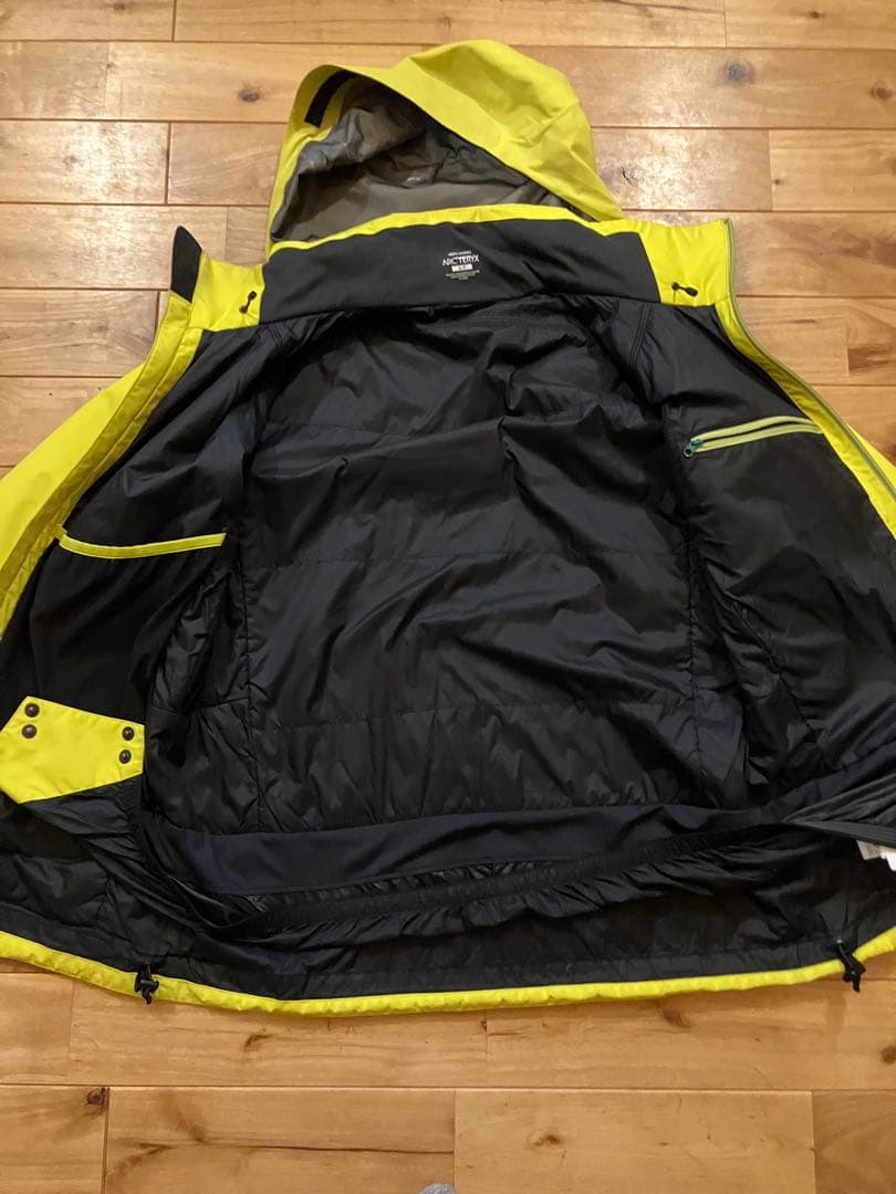 Arc'teryx Modon Jacket GORE-TEX Pro 中綿入り