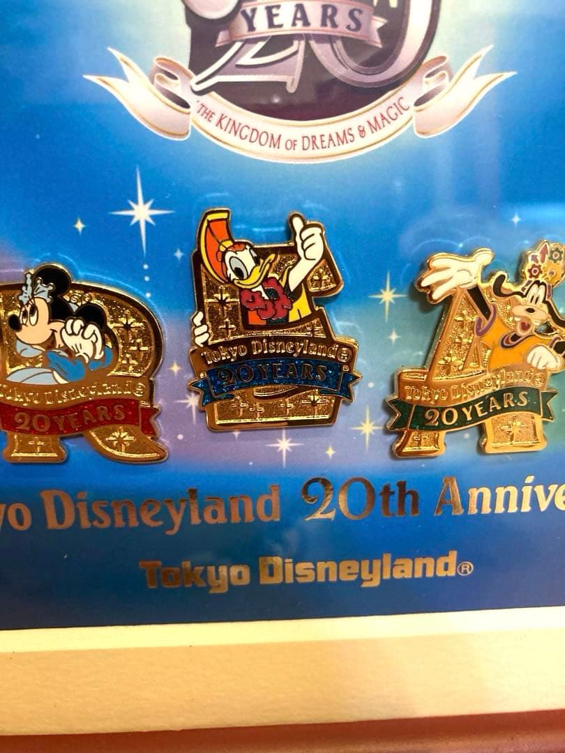 【新品未使用】東京ディズニーランド20周年記念ピンバッジセット　フレーム付き