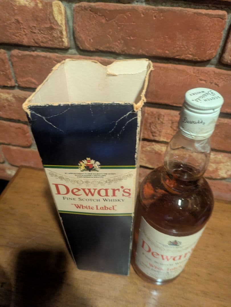 値下げ中　古酒　デュワーズ　ホワイトラベル　Dewar's 1L 43%