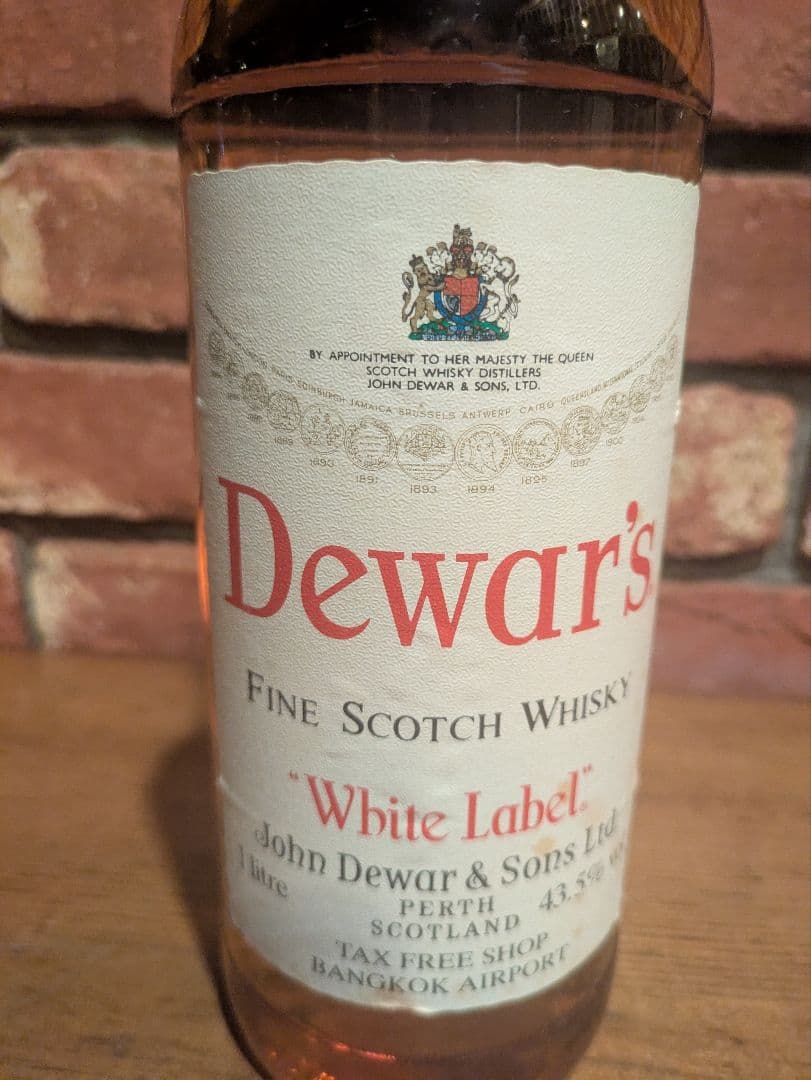値下げ中　古酒　デュワーズ　ホワイトラベル　Dewar's 1L 43%