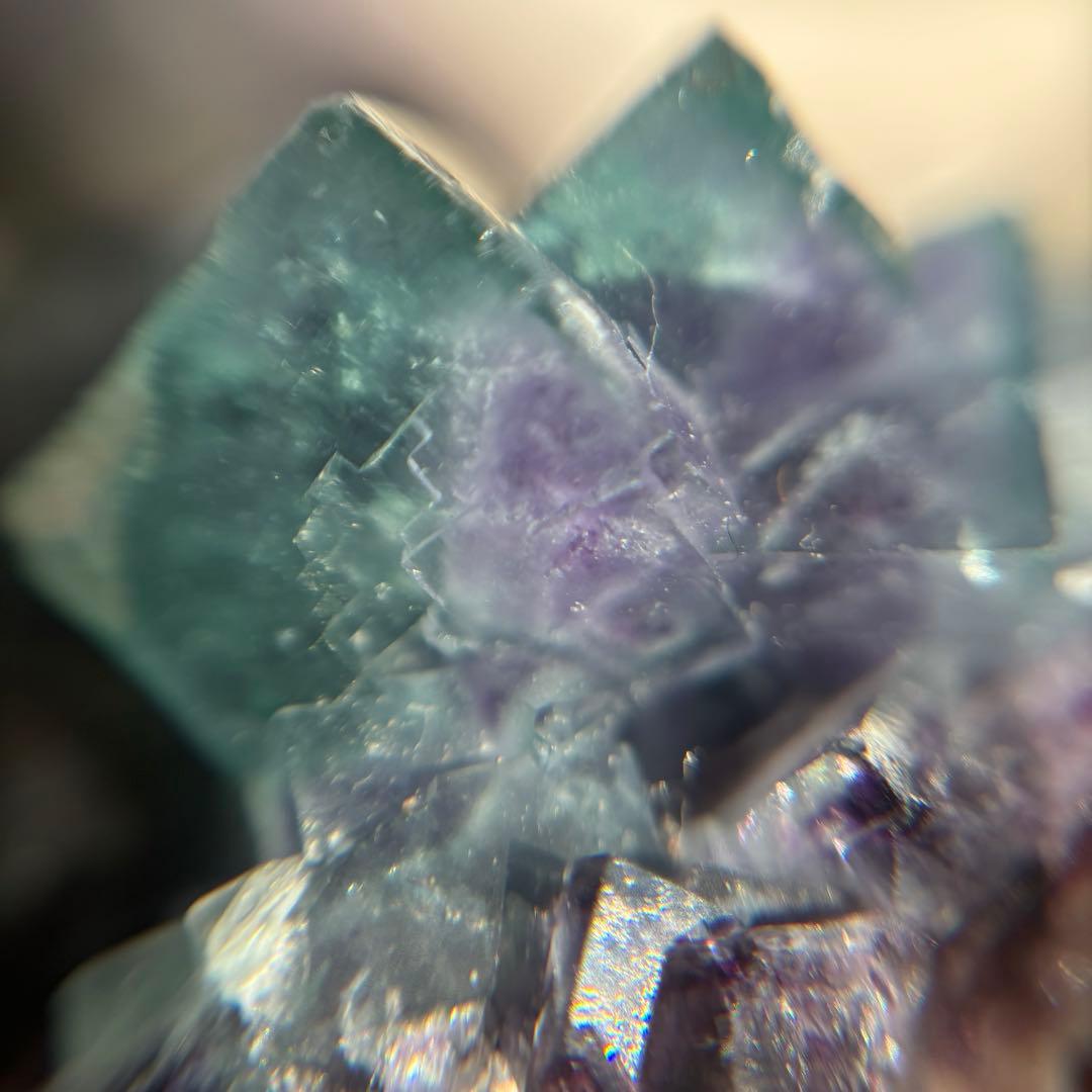 イリノイ産　ケイヴ・イン・ロック　バイカラー　フローライト　鉱物標本　原石