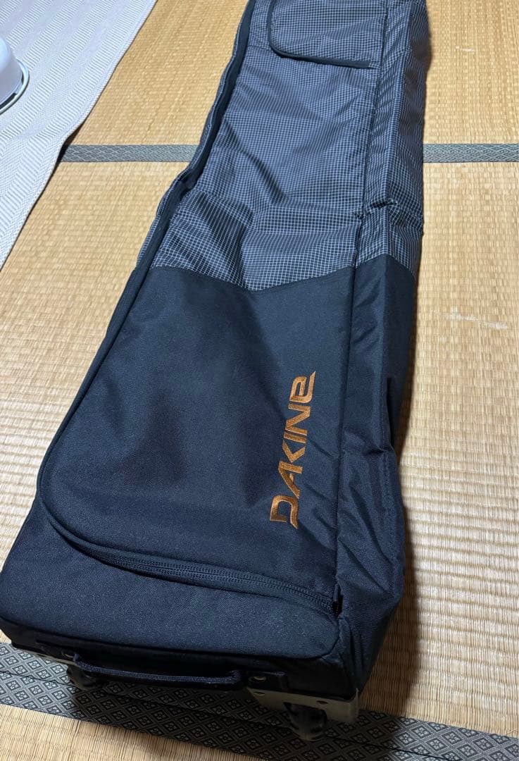DAKINE LOW ROLLER 165 スノーボードバッグ　キャスター付き