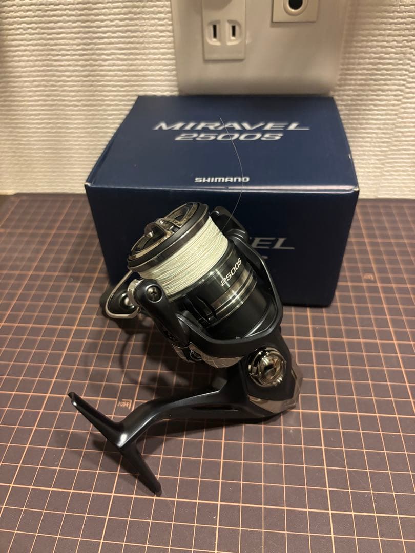 SHIMANO ミラベル 2500S スピニングリール　新品同様