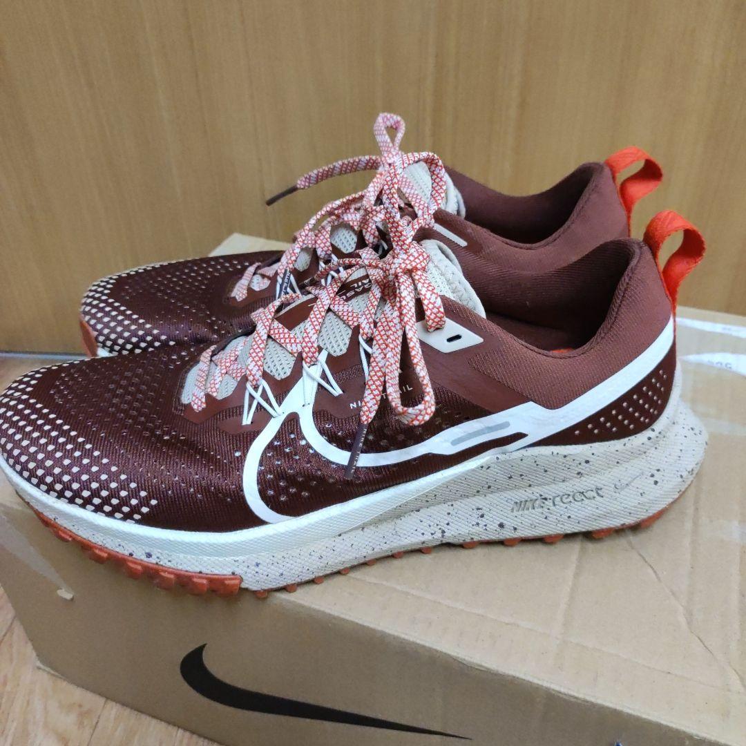 NIKE REACT PEGASUS TRAIL 4　27cm（美品）