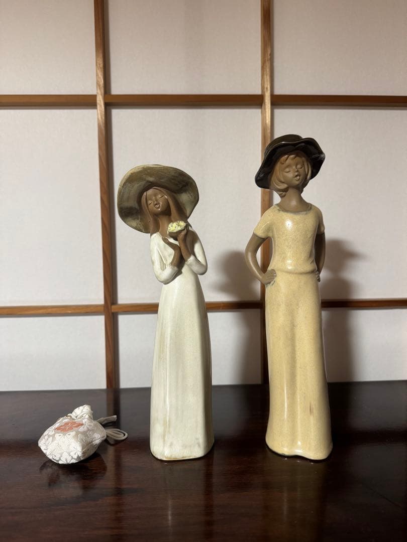 陶器製 女性像 2体セット