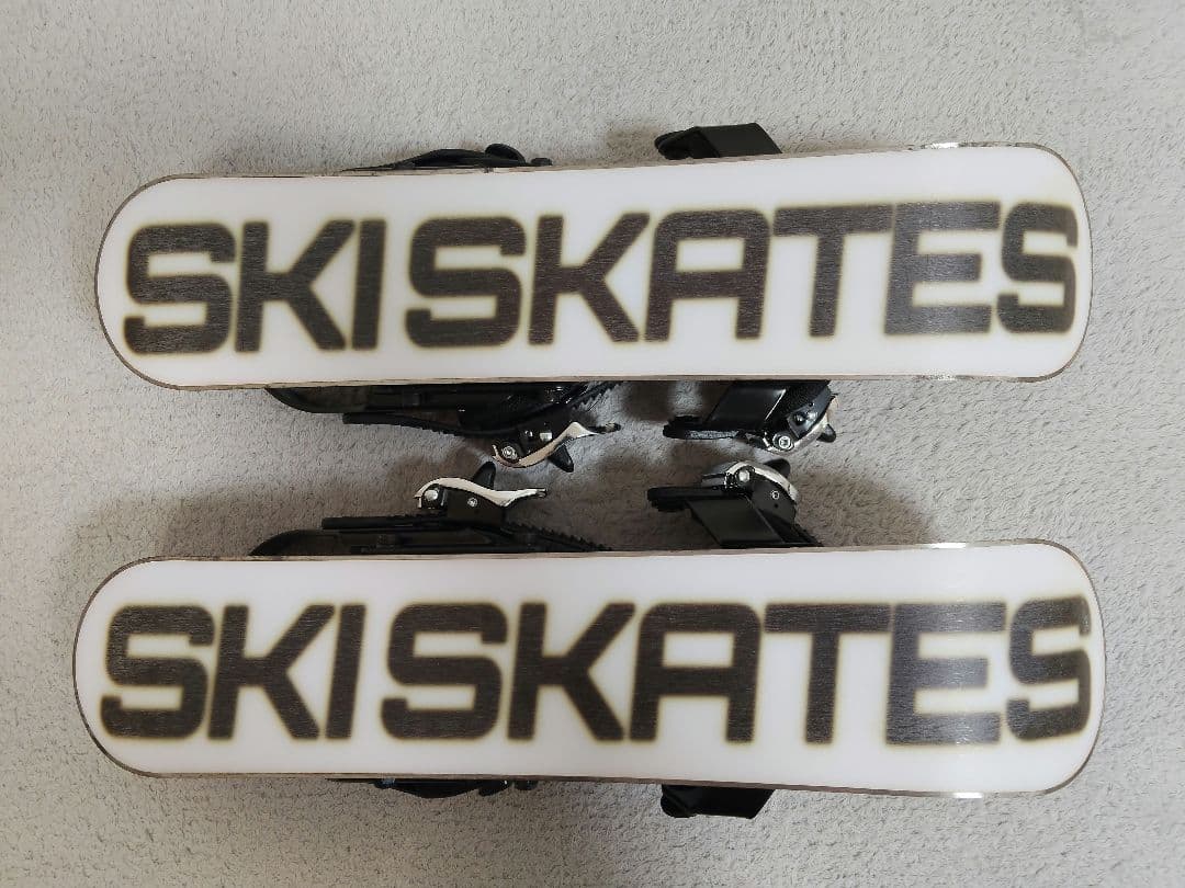 スキースケート　SKISKATES