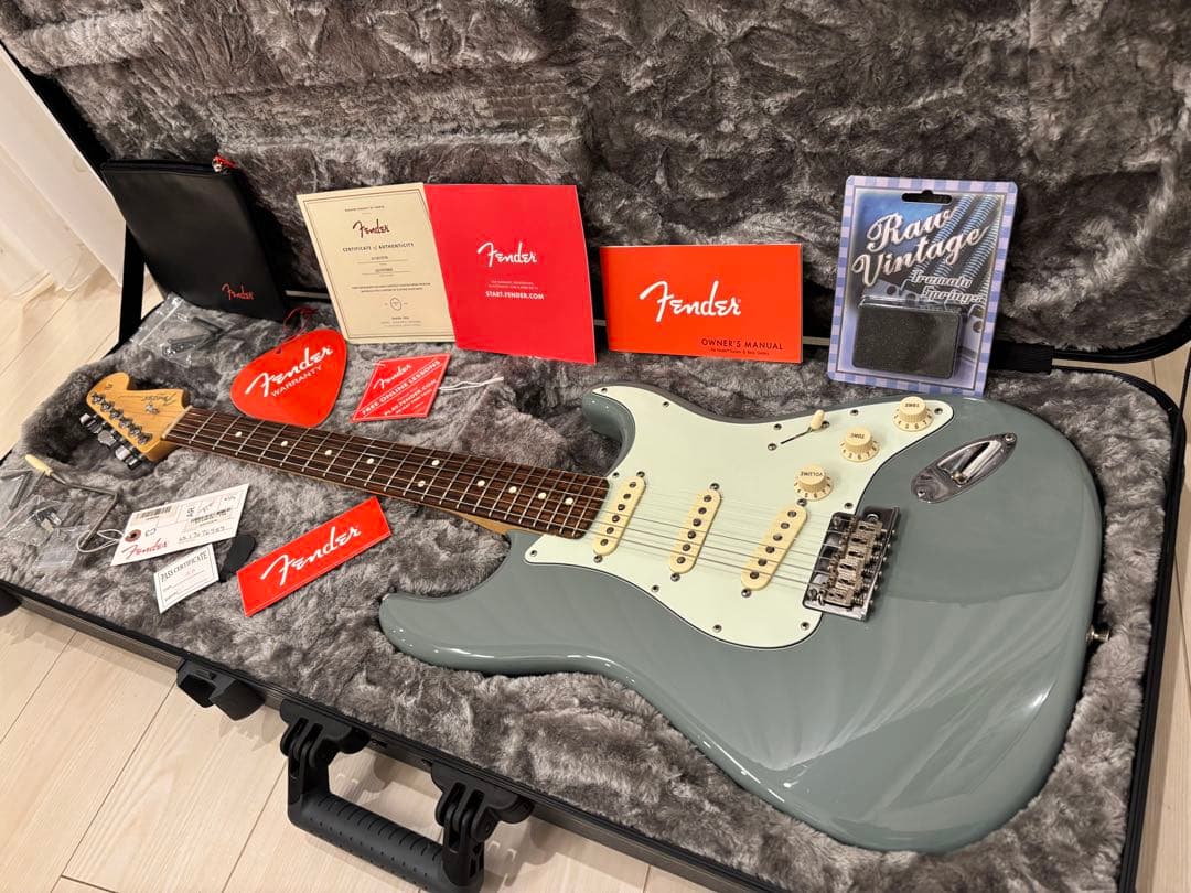 ギター FENDER Ame Pro Stratcastar sonic gray