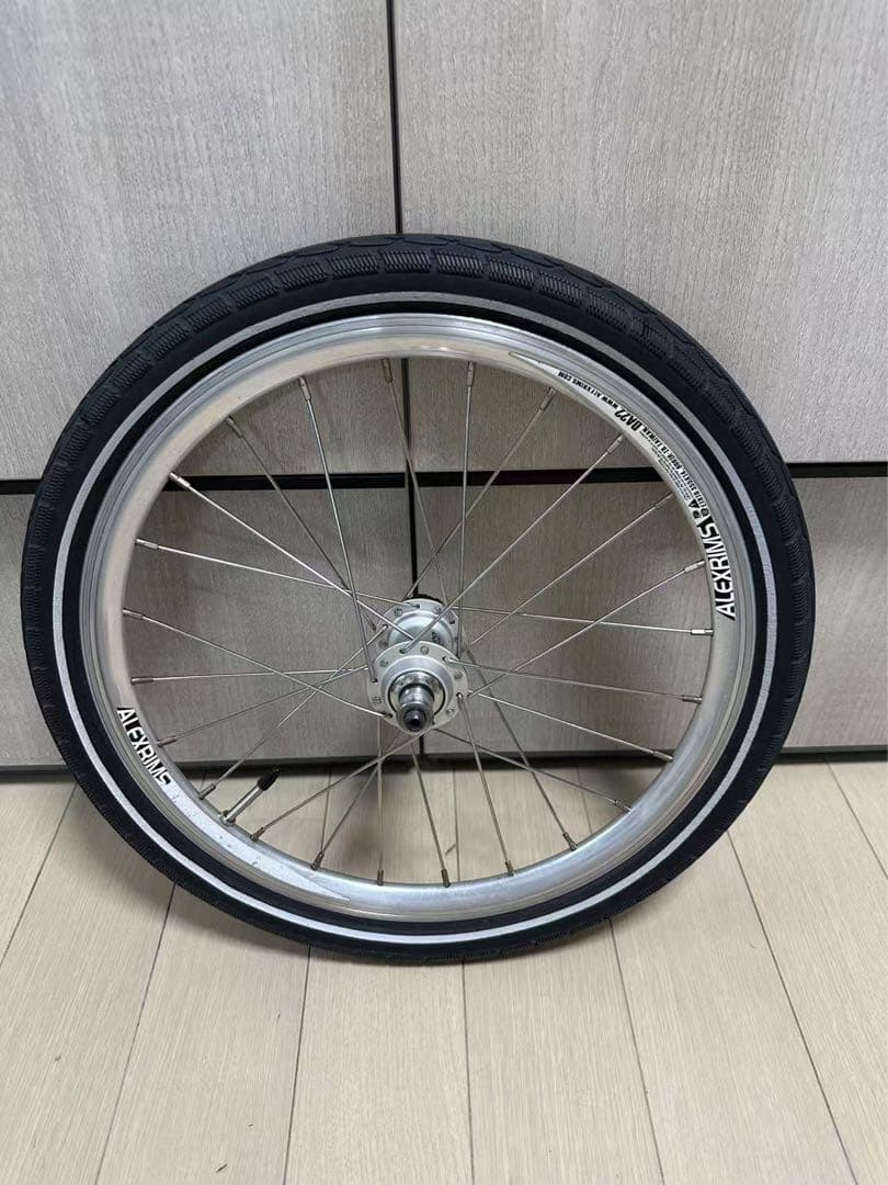 BIRDY リアホイール　SHIMANO CAPREO FH F700A ハブ