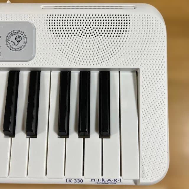 カシオ LK-330 Casiotone 光ナビゲーションキーボード LK330