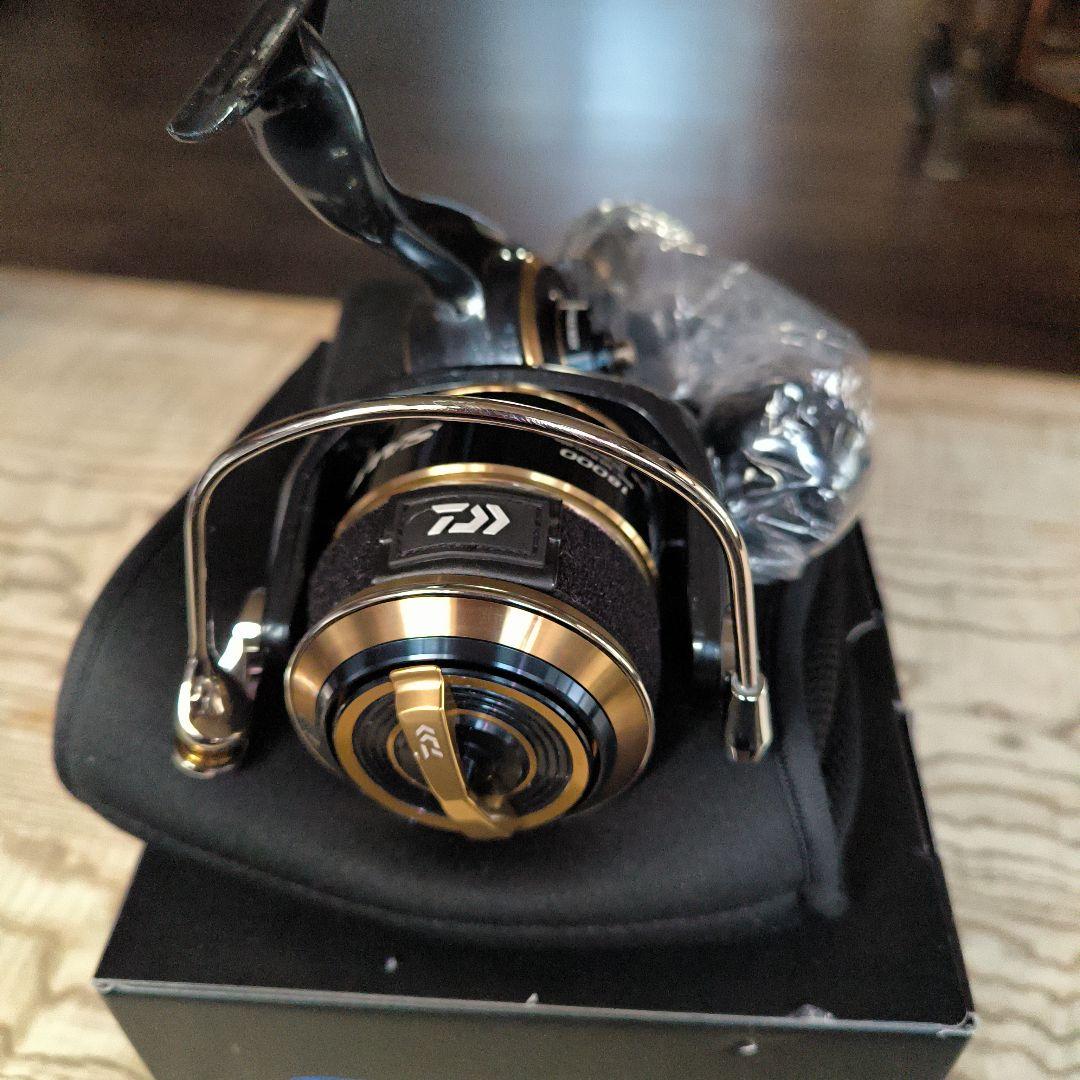 Daiwa ソルティガ18000Pスピニングリール 専用ケース付き