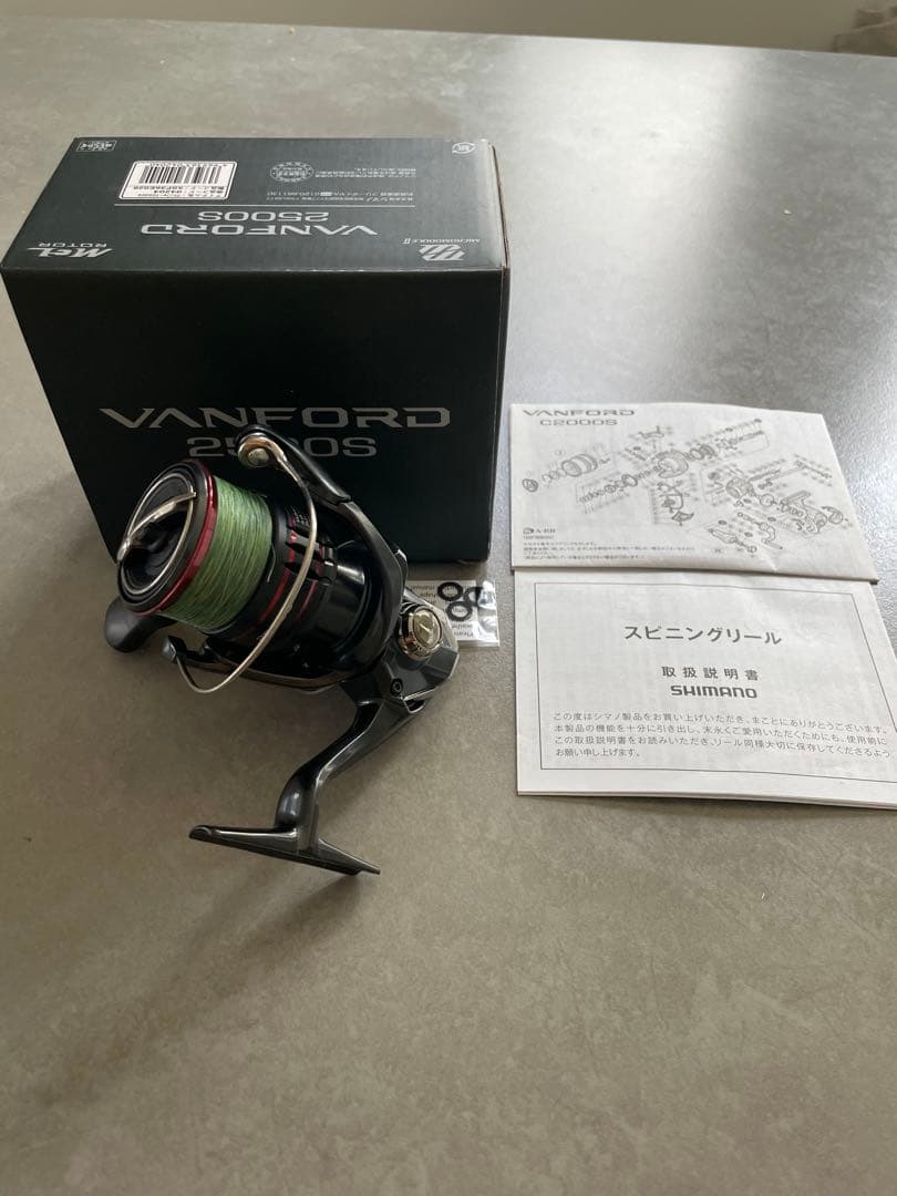 リール SHIMANO 20VANFORD 2500S
