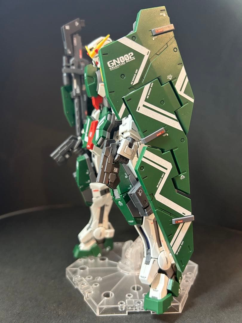 MG ガンダム　デュナメス　完成品
