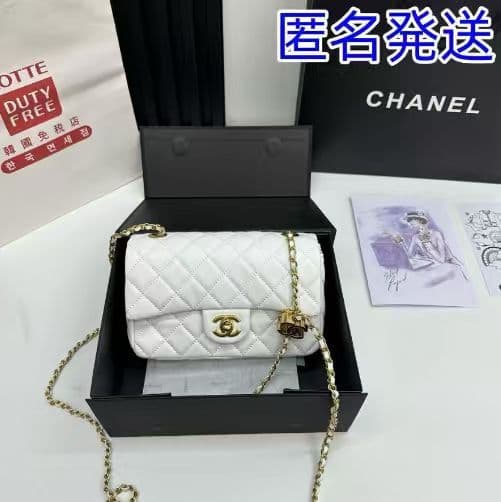 CHANEL MAKE UP ホワイトレザー ショルダーバッグ ノベルティ