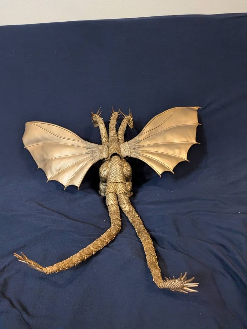 キングギドラフィギュアKING GHIDORAH (1991) ハイヤトイズ