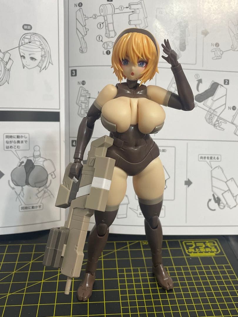フレームアームズガール 輝鎚・甲　素組完成品