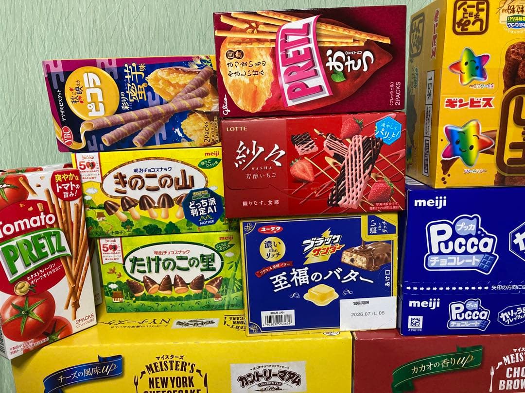 詰め合わせ　大量お菓子セット プッカ、ブラックサンダー、紗々、カントリーマアム他