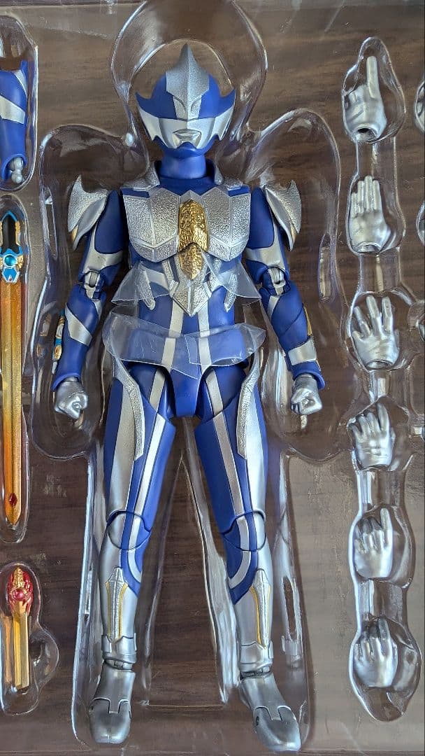 SHFiguarts ハンターナイトツルギ　ウルトラマンメビウス　2体セット
