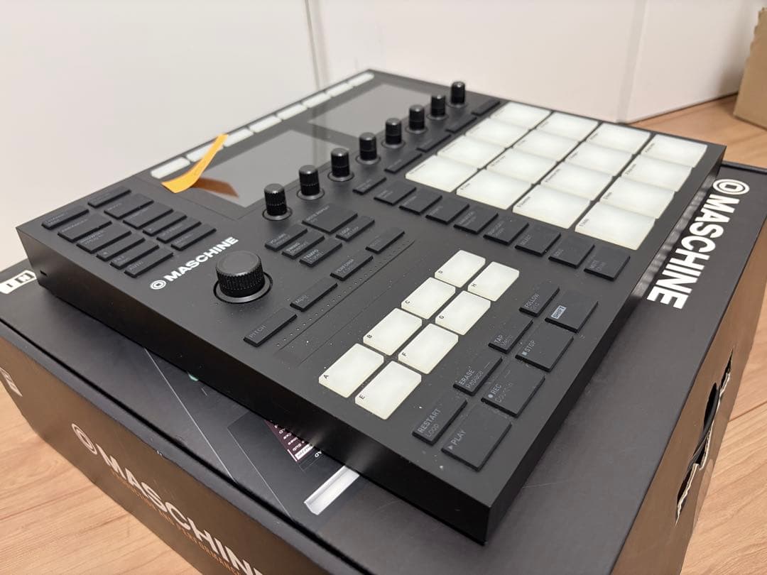 ②Native Instruments MASCHINE Mk3 ライセンス有