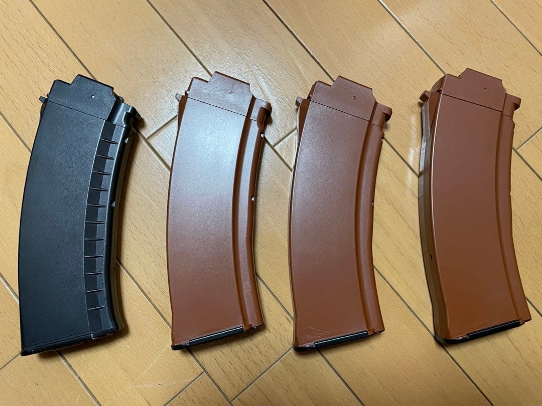 東京マルイ 次世代電動ガン AK102 予備マグ3個　ミニsバッテリー