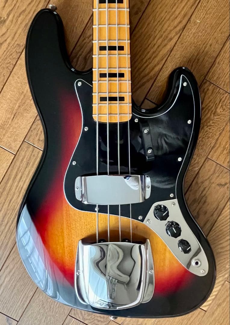 スクワイアー Squier ClassicVibe 70s Jazz Bass
