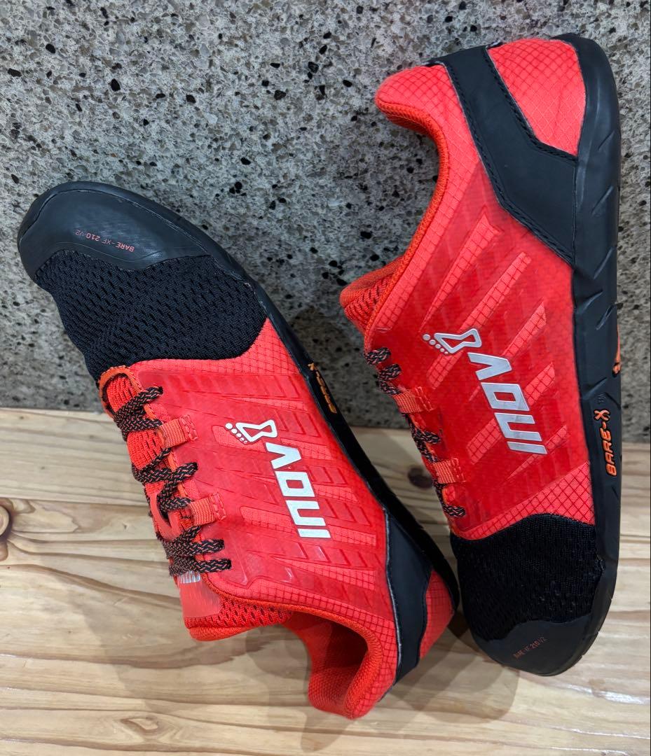 INOV-8 bare-xf 210 inov8 イノヴェイト　トレーニング