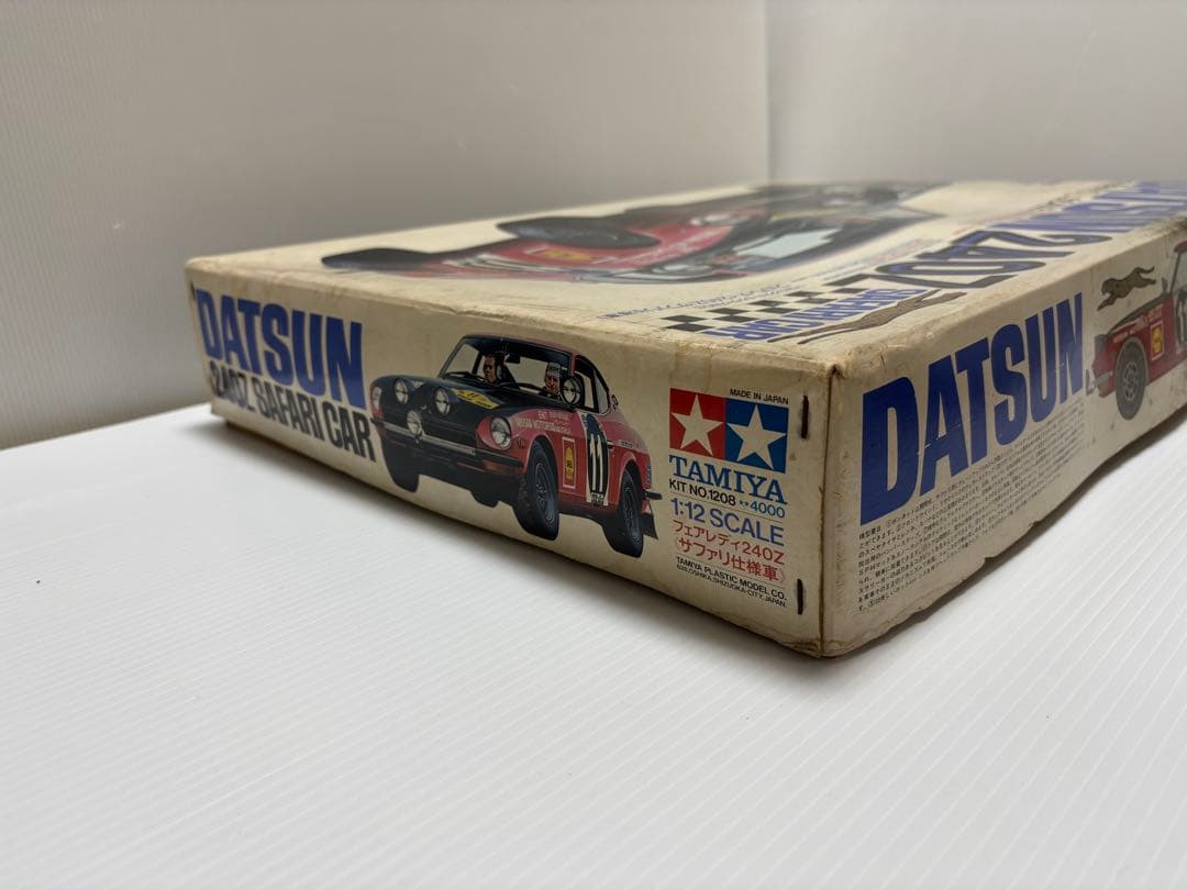 ラ*ル様 タミヤ 1/12スケール DATSUN 240Z サファリカー(小鹿)