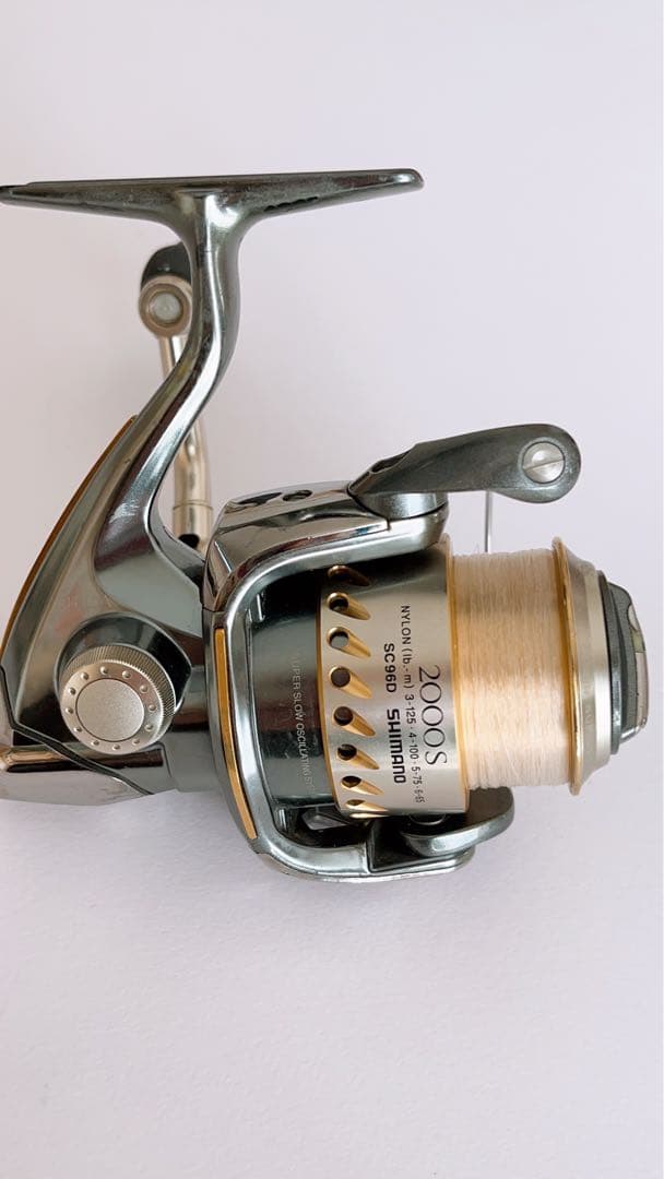 Shimano 04ステラ 2000S スピニングリール